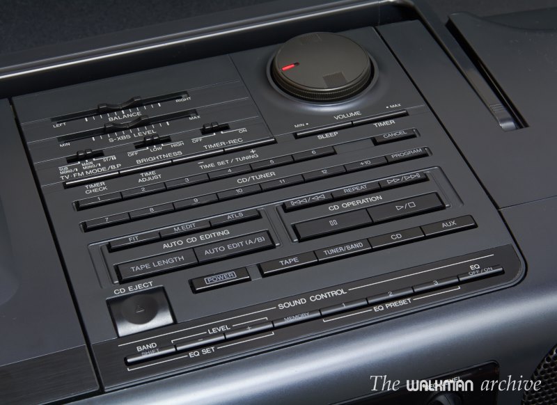 The magnificient Panasonic RX-DT9 | The Walkman Archive